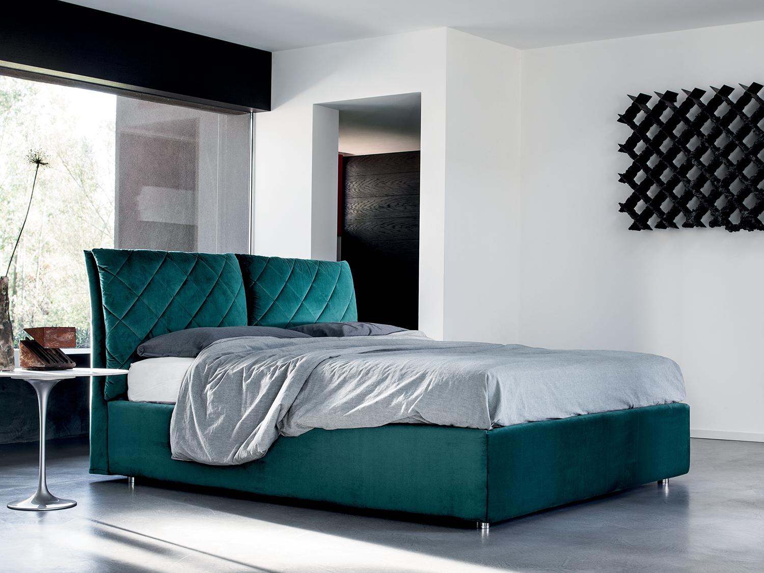 Manchester Upholstered Bed – Indian Nest